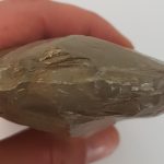 Der Faustkeil, das „Schweizer Taschenmesser der Steinzeit“
